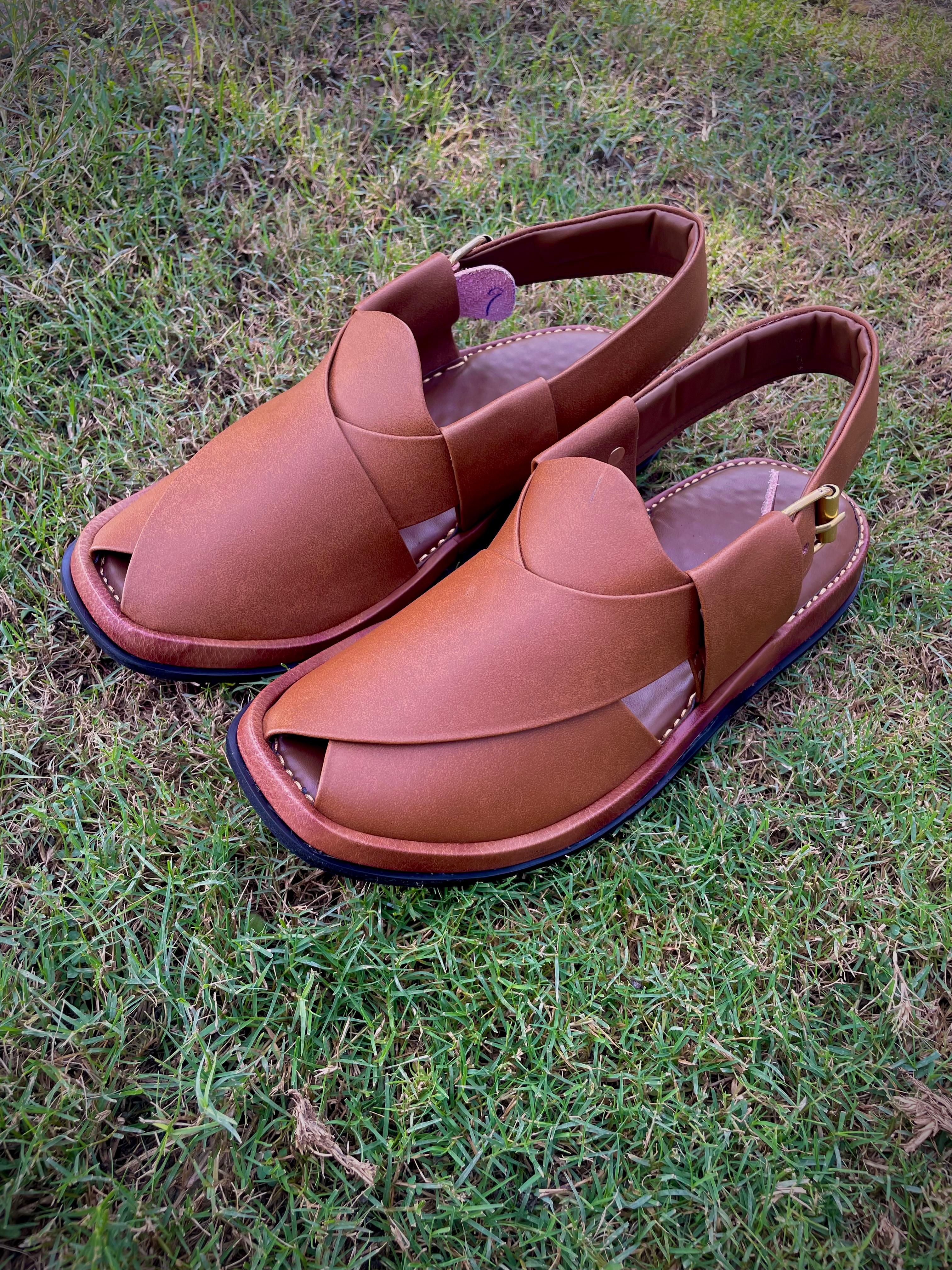 Round Shape Medicated Chappal (Akhrot) – DURRANI SHOES